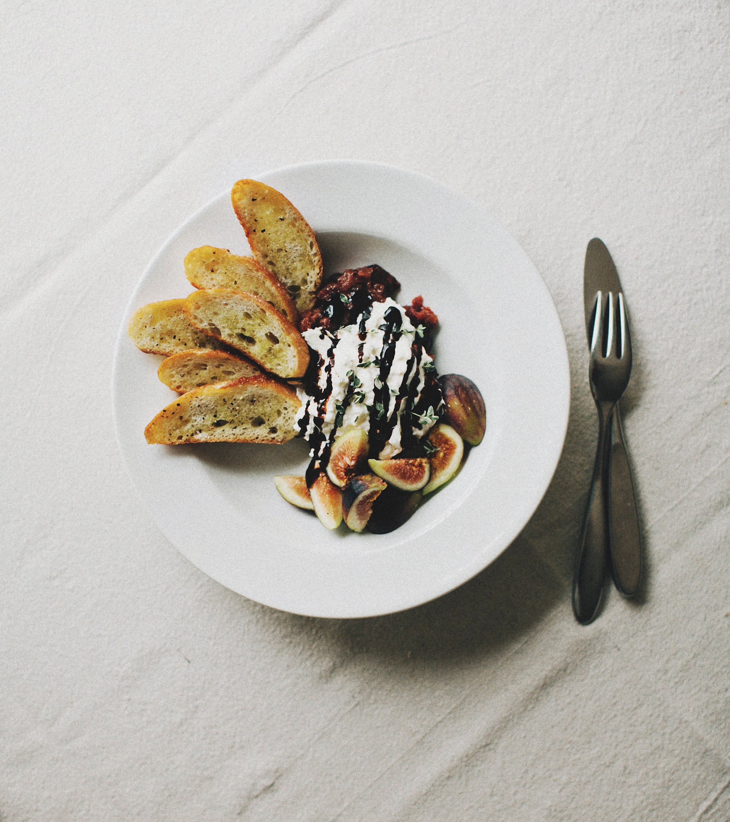 Burrata with Figs and Crostini | TASTE
